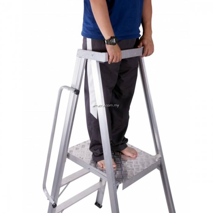 STEP BY STEP PTL09 HEAVY DUTY PLATFORM TROLLEY LADDER 3707MM